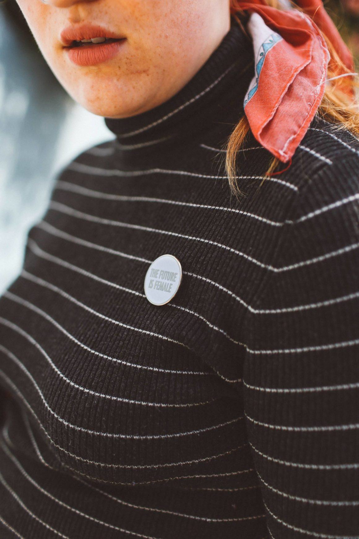 10 Cute Pins To Add Flair To Outfits