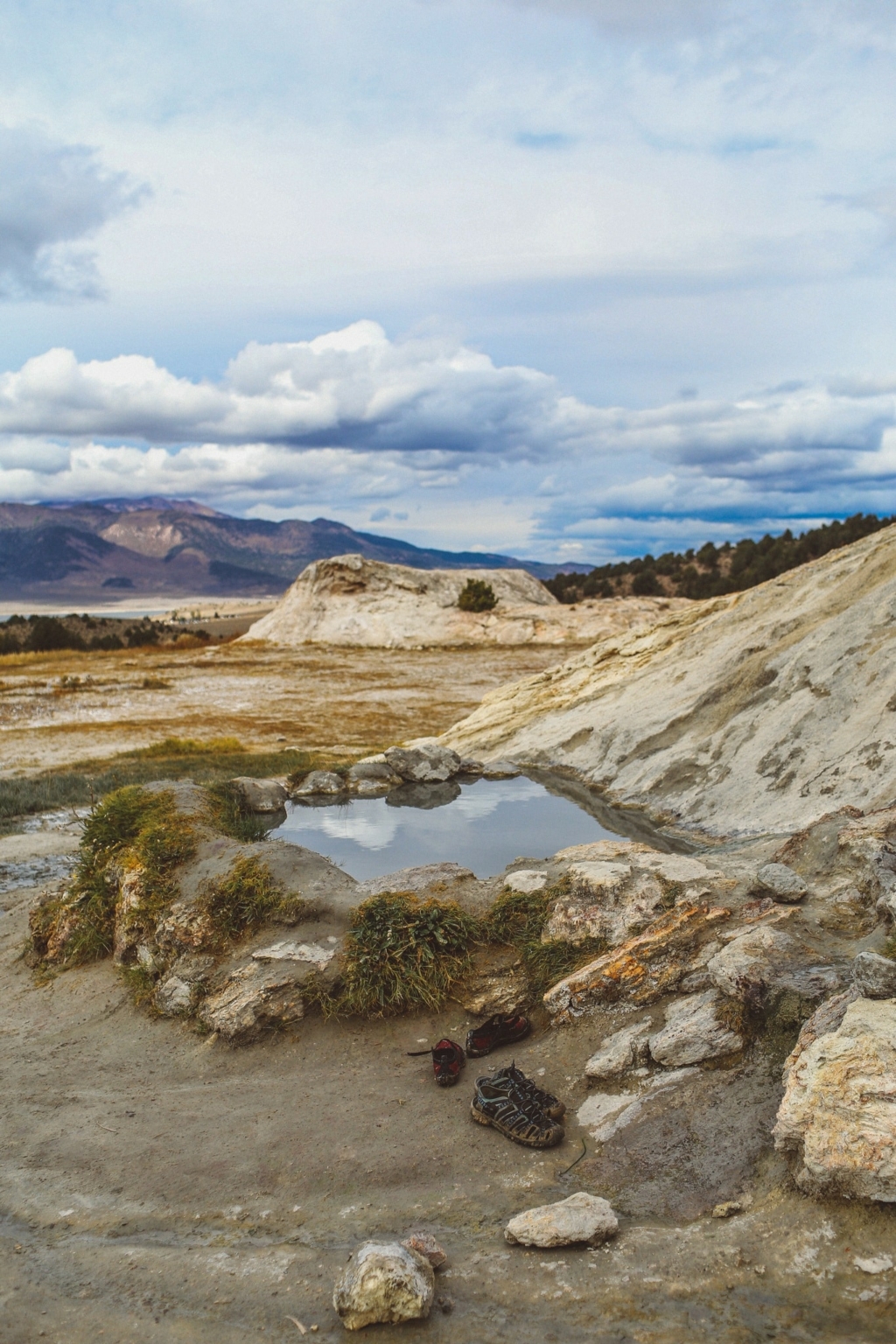 Travertine Hot Springs Directions, Soaking Tips & Photos (2023)