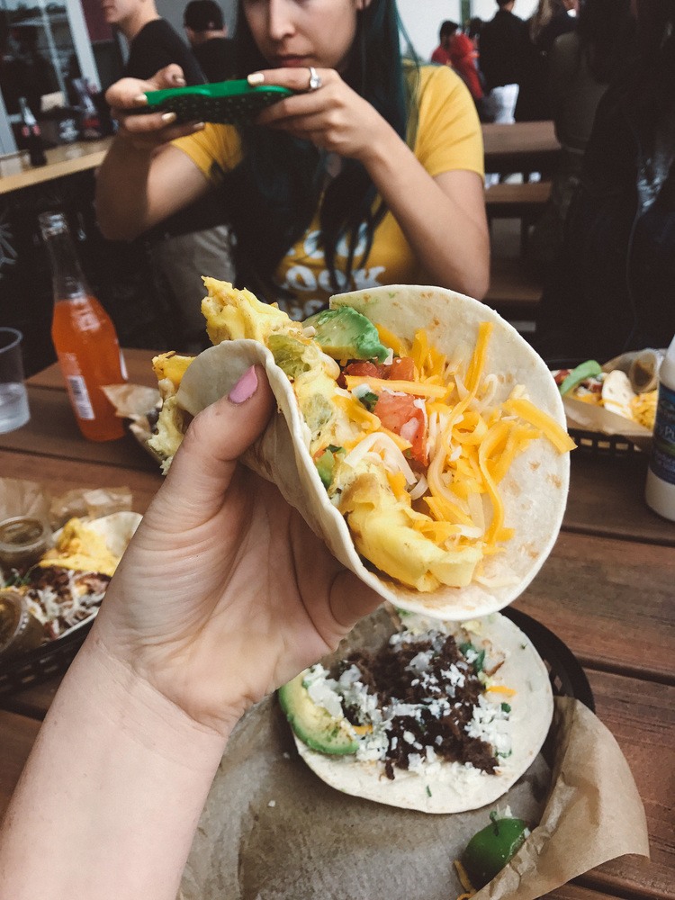 My REAL Austin Texas Bachelorette Party Guide (Where To Stay, Eat ...