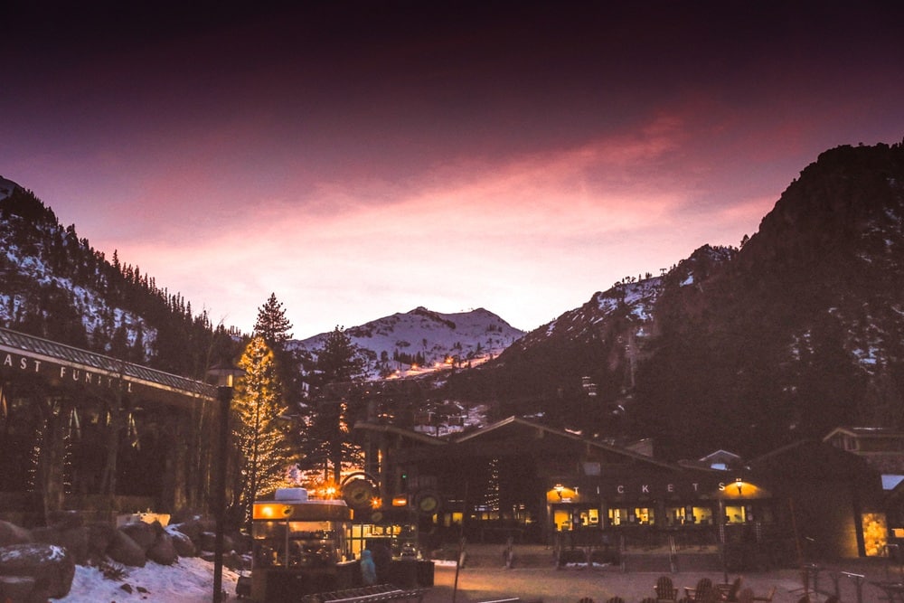 16+ Places To Spend Christmas in California For A Magical Holiday Getaway