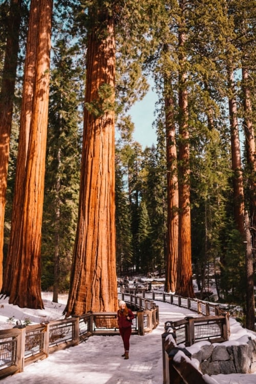 Cute (Yet Practical) Winter Hiking Outfits + Gear For Snow Adventures