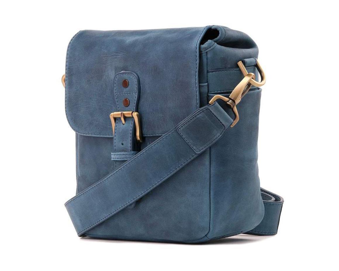 12 Camera Bags for Women That Don't Suck (Functional Yet Stylish!)