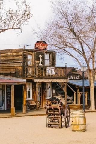 7 Must-Do Things To Do In Pioneertown (An Old West Town Near Joshua Tree!)