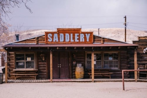 7 Must-Do Things To Do In Pioneertown (An Old West Town Near Joshua Tree!)