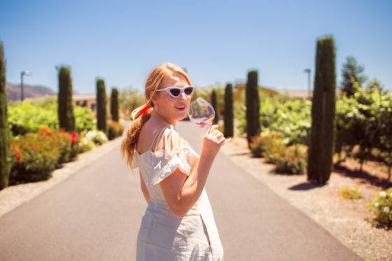 Your Guide to Wine Tasting Outfits & What To Wear While Wine Tasting