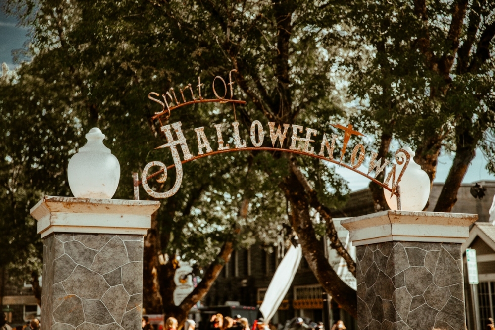 OMG I Went To Halloweentown! 5 Tips For Visiting St. Helens, Oregon