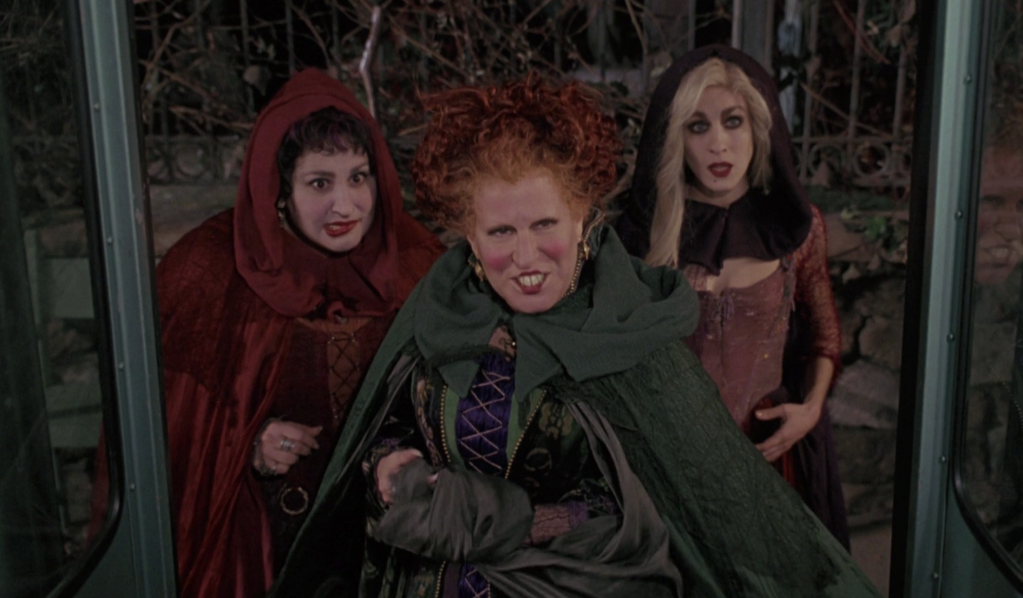 5 Things From Hocus Pocus That Real Witches Do (+ 2 That Are All Hollywood)
