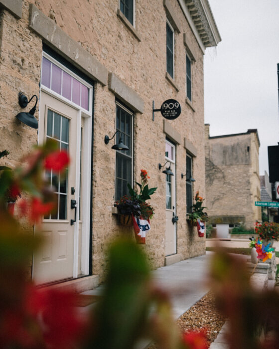 23 Best Wisconsin Wineries For Your Wine Tasting Weekend