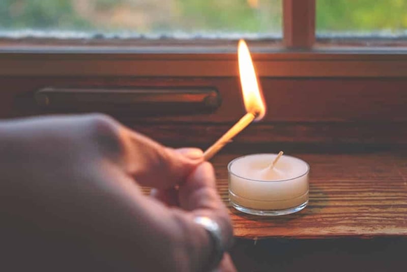 What To Know About The Cord Cutting Rituals All Over TikTok