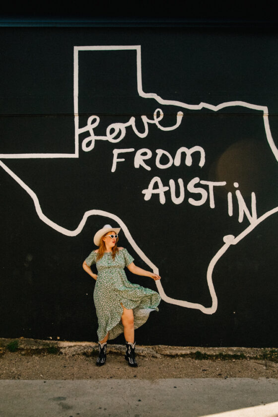 11 Austin Texas Outfits: Ideas, Packing List Guide & What To Wear In Austin