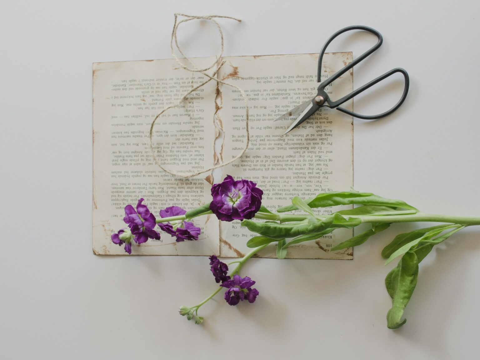 What To Know About The Cord Cutting Rituals All Over TikTok