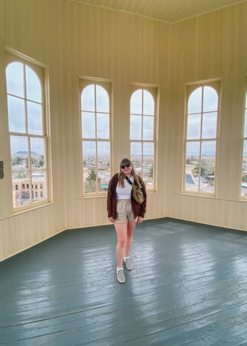 Honest Curvy Girl's Quince Clothing Review: How This Brand Fits