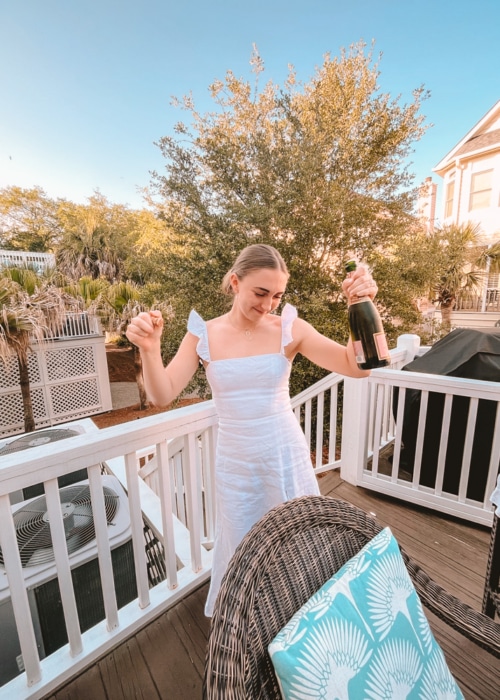 My Charleston Bachelorette Party Guide (Where To Eat, Stay & Drink!)