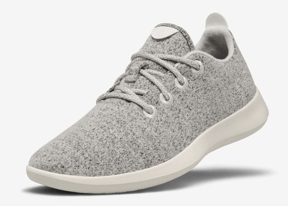 21 Best Travel Shoes For All Weather, Terrains & Activities