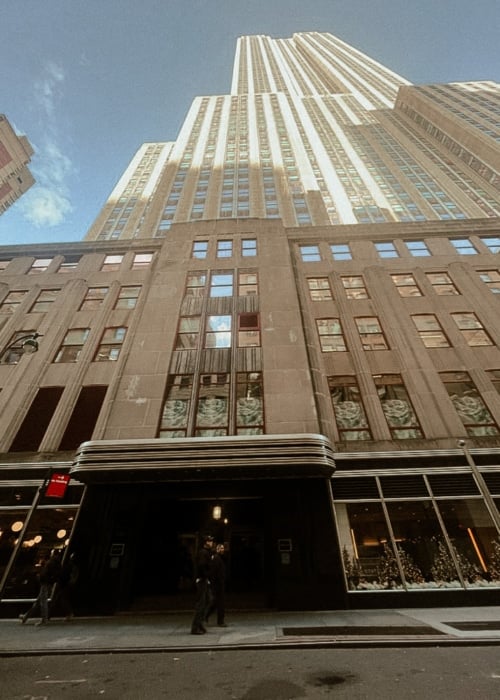 I Found All The Elf Movie Filming Locations In NYC & It Was The Best ...