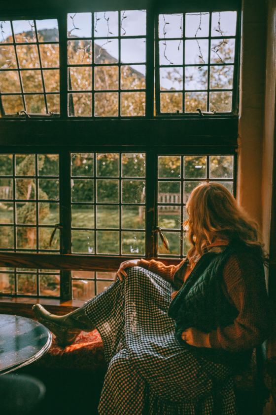 My Magical Christmas at the Pelican Inn Was A Romantic Tudor Escape In ...