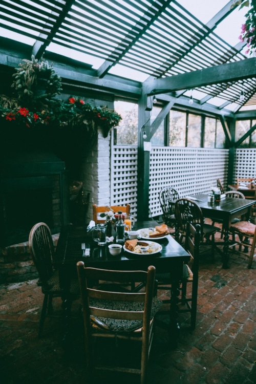 My Magical Christmas at the Pelican Inn Was A Romantic Tudor Escape In ...
