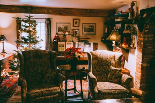 My Magical Christmas at the Pelican Inn Was A Romantic Tudor Escape In ...