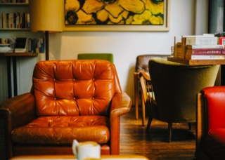 Maximize Your Space: The Best Chairs for Small Apartments