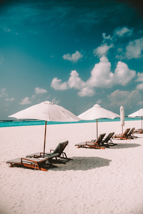 How To Visit The Maldives (Best Time To Go, Costs, Top Resorts, Activities)